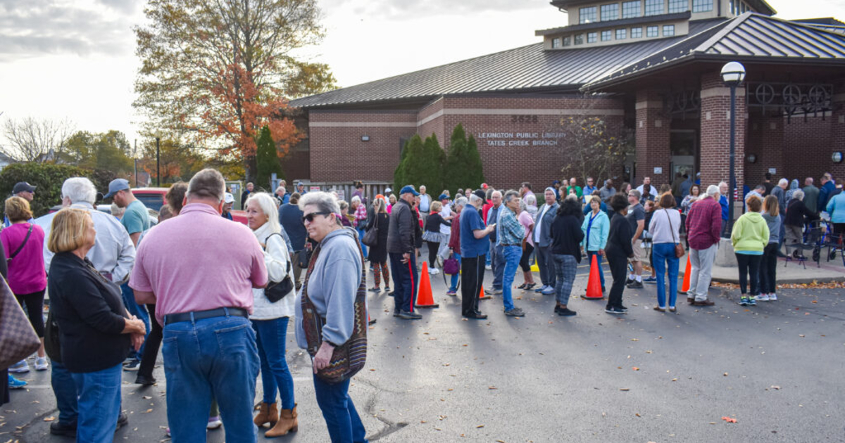 As early voting begins, Republicans and Democrats make final pitches on ...