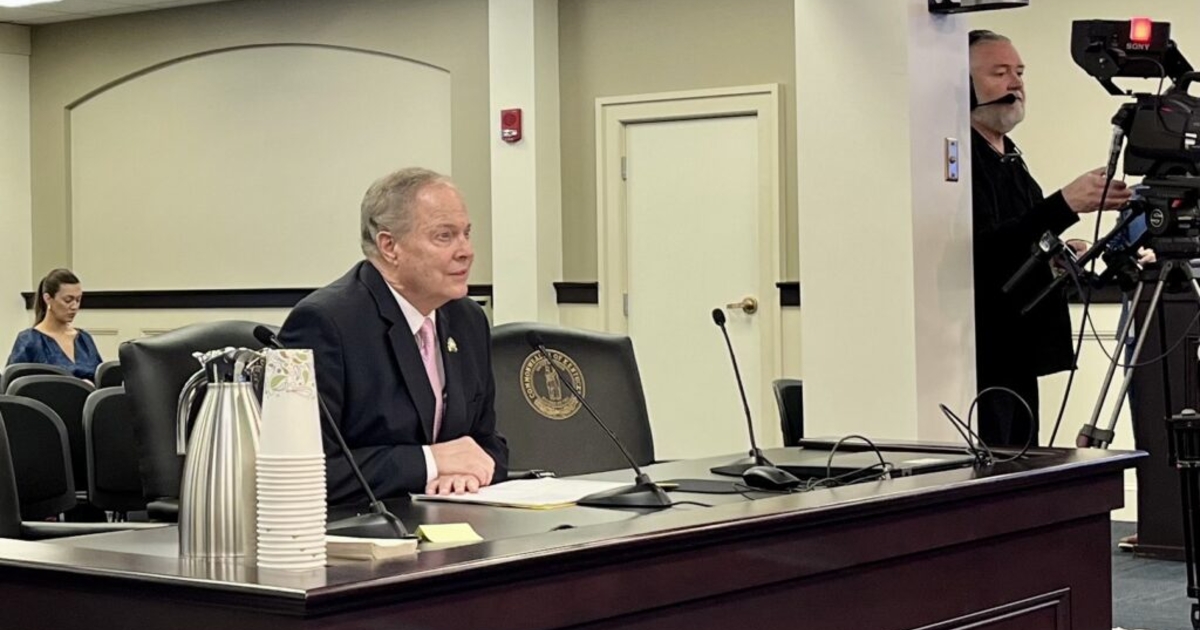 Bill aimed at transgender inmates advances despite warnings against ...