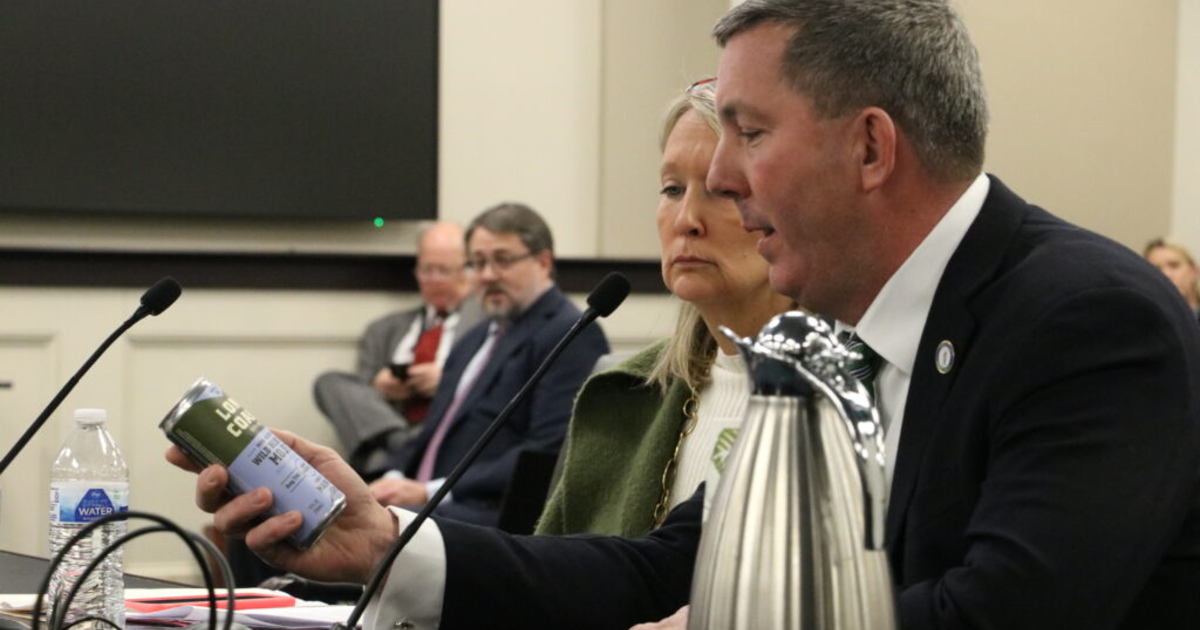 Kentucky lawmakers advance ‘shell’ bill to ban sale of hemp-derived ...