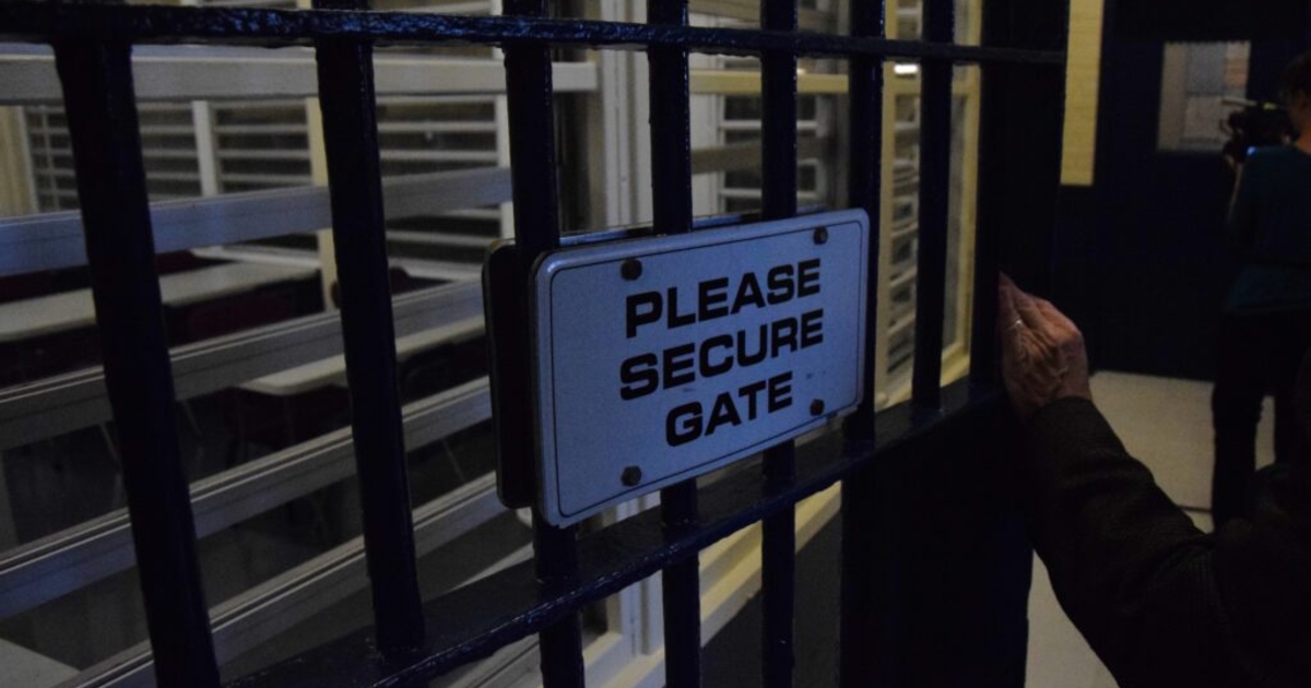 Keeping Alabama’s prisons in darkness | News From The States