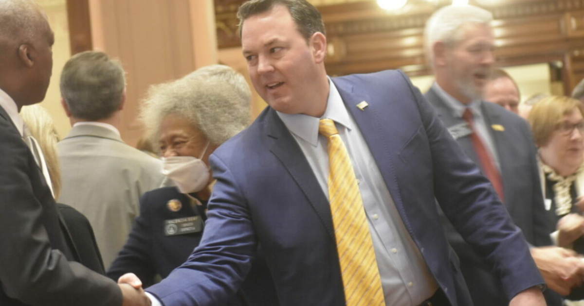 Proposed Georgia law would push social media companies to require ...