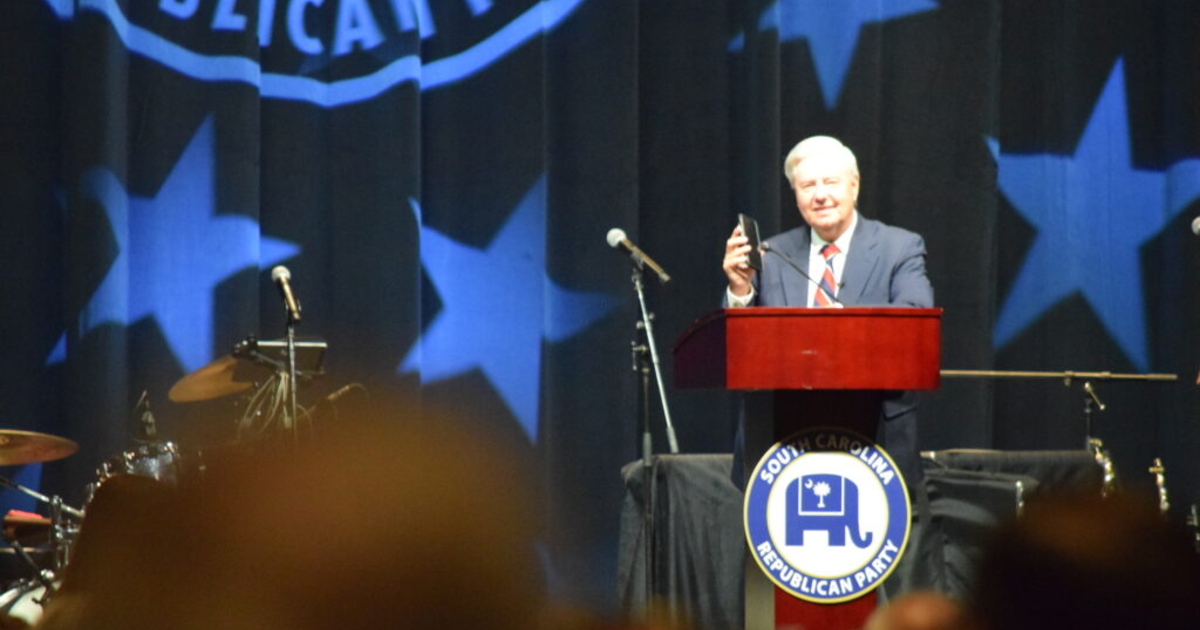 1 challenger drops out, endorses another Republican trying to oust Sen ...