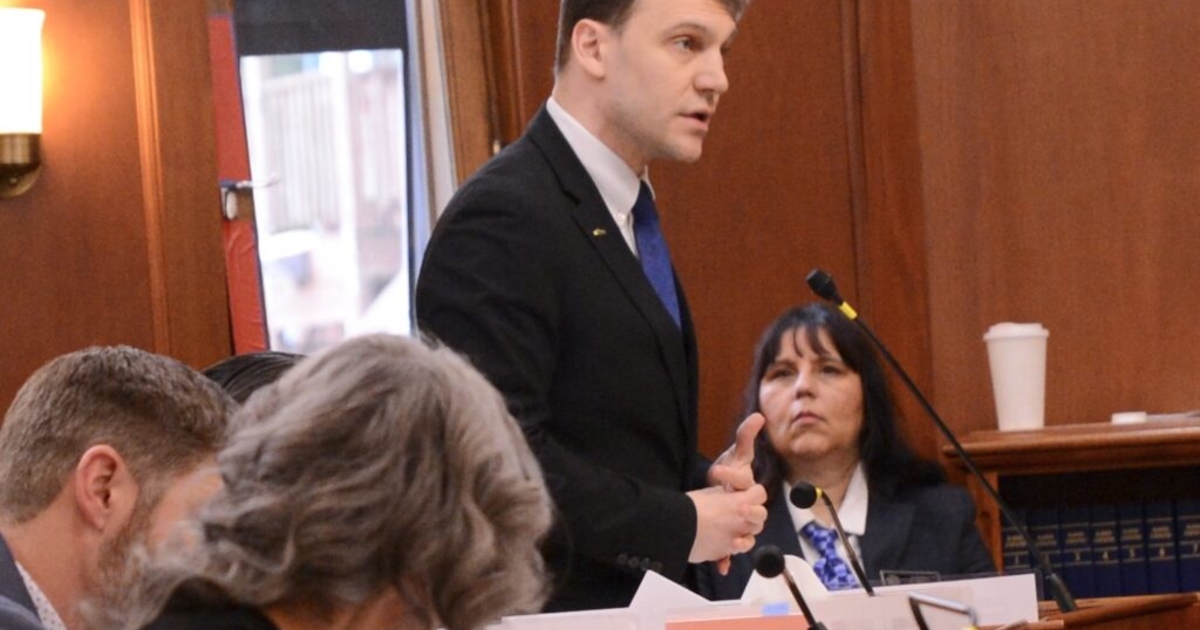 Alaska Senate says yes, but House officially cancels honor for ...