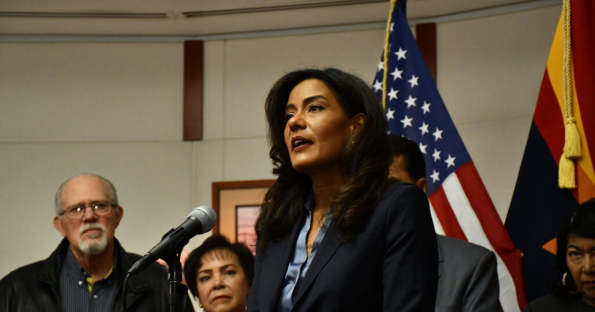 Hobbs names Maria Elena Cruz, the first Latina justice, to Arizona ...
