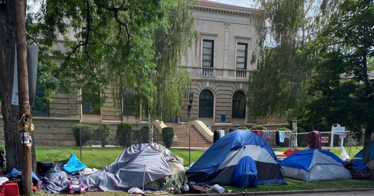 Trench fever spread by lice is found in Denver | News From The States