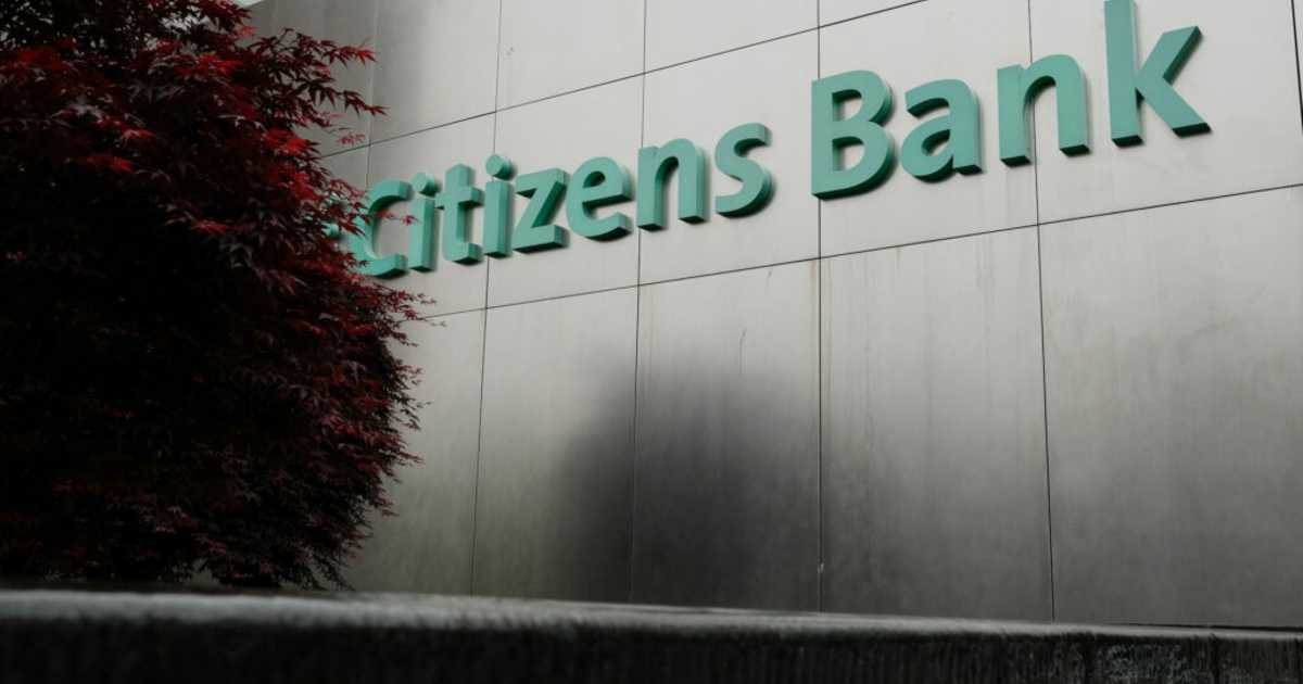 The curious timing of Citizens Bank PAC campaign donations | News From ...