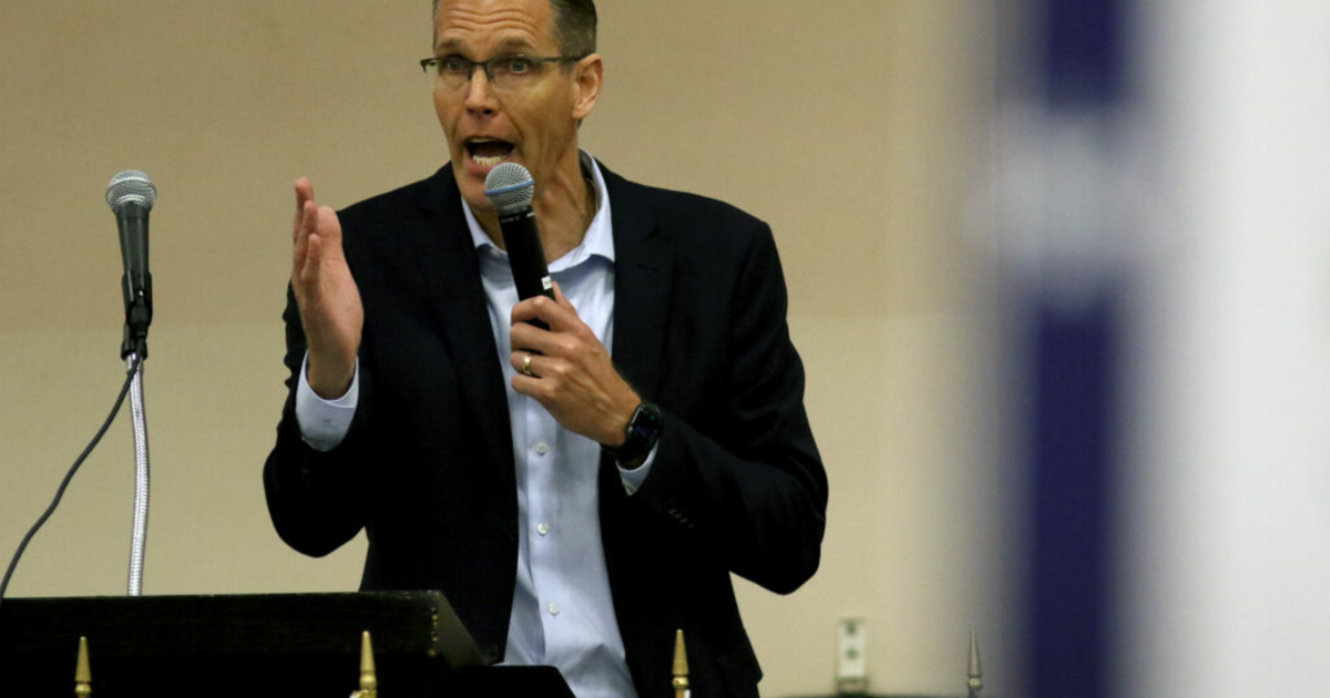 U.S. Rep. Randy Feenstra announces 2024 reelection campaign | News From ...