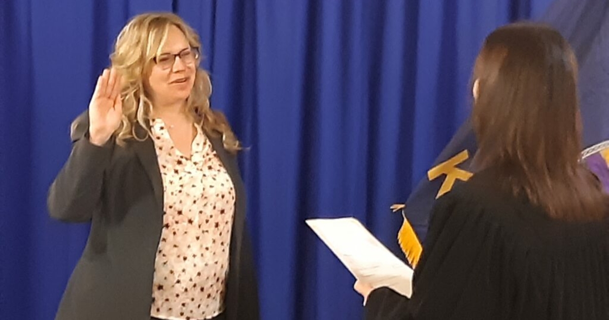 Shultz formally takes reins of labor department plagued by challenges ...