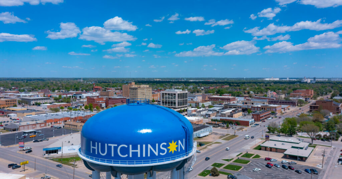 Hutchinson working with MIT to break poverty shackles of the ‘cliff ...