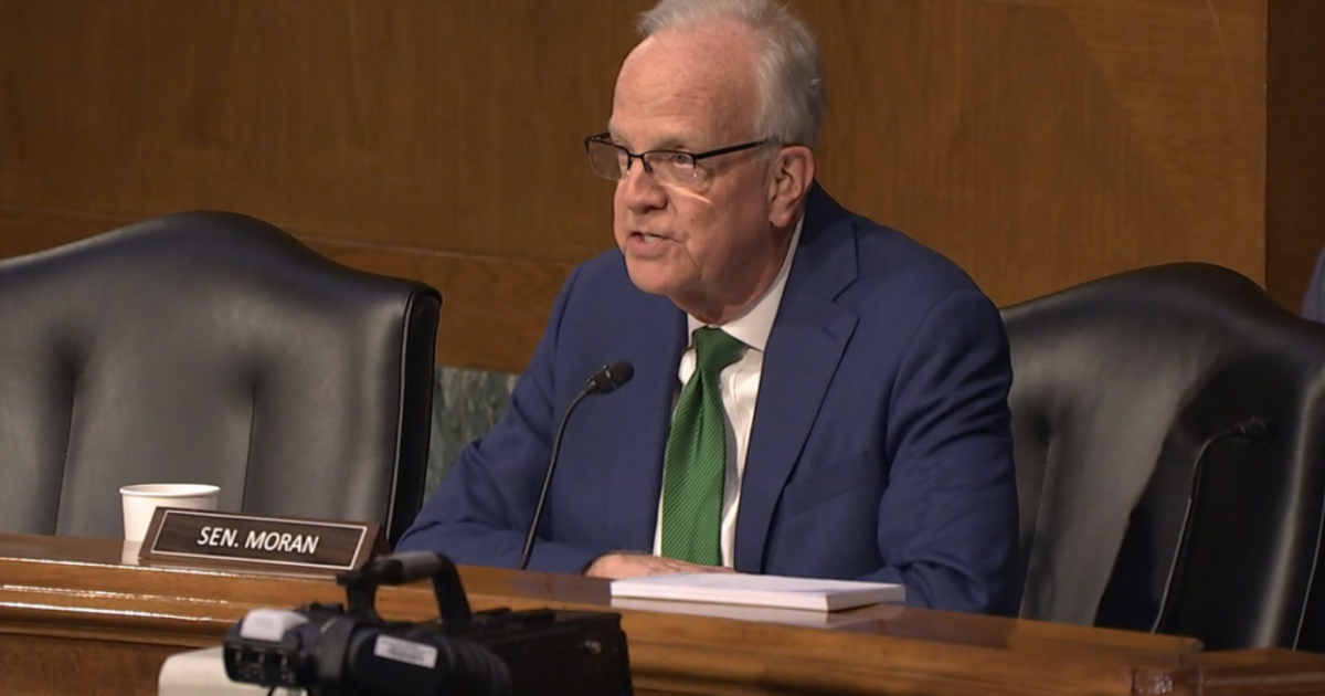 Moran touts bipartisan bill earmarking federal infrastructure funding ...