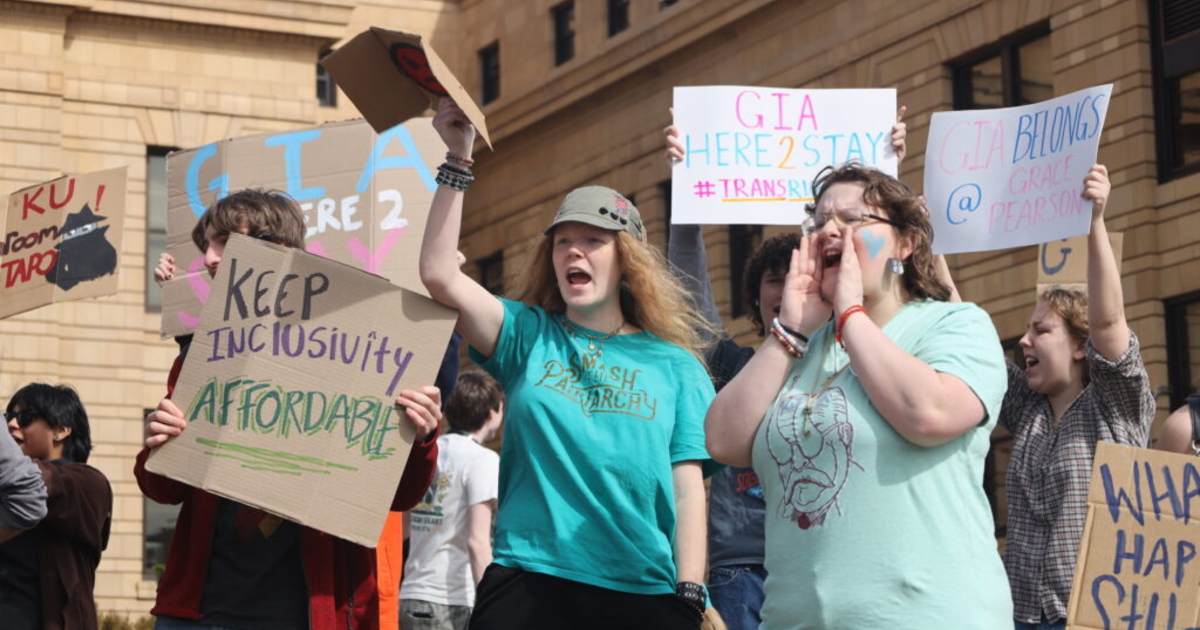 University of Kansas students protest decision to end gender-inclusive ...