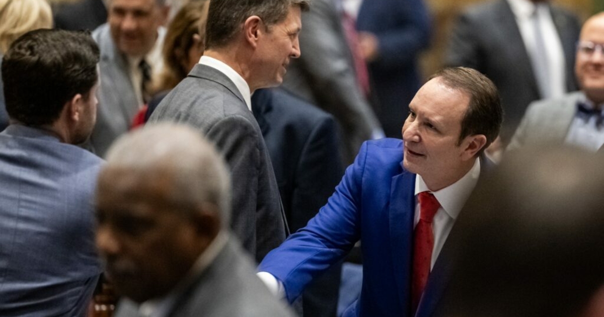 Landry isn’t backing a permanent teacher pay raise, confirming ...