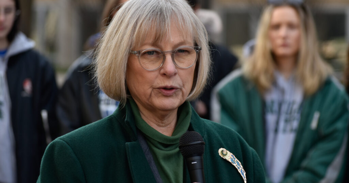 Bayer throws support behind Oakland County deputy executive seeking her ...