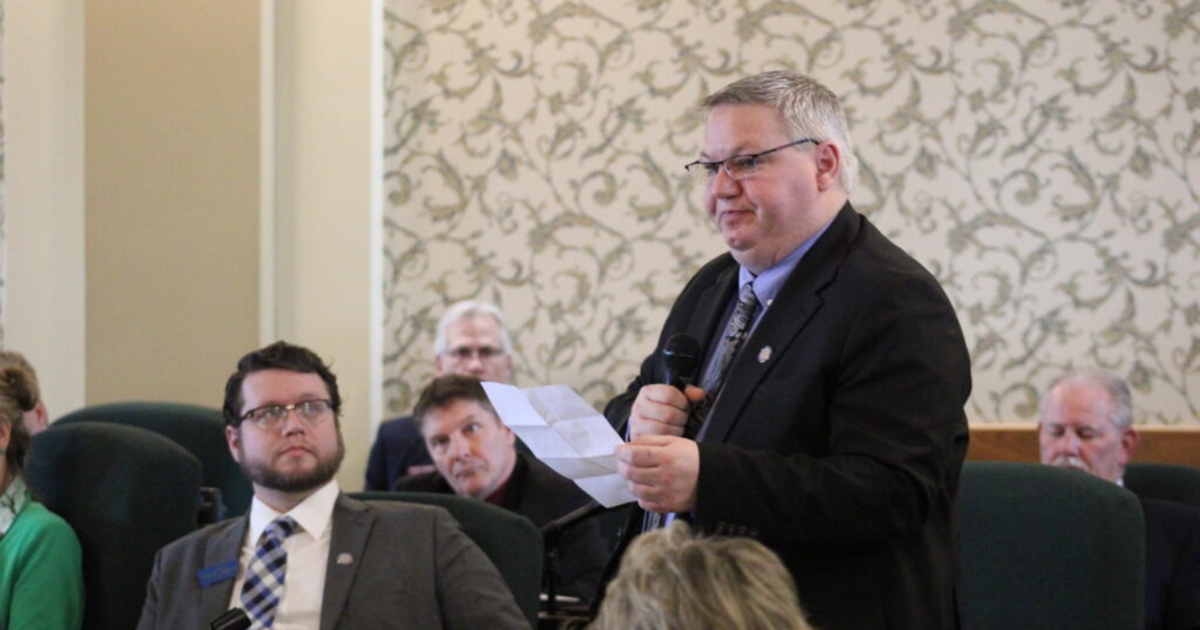 Motions to expel, censure Sen. Ellsworth fail | News From The States