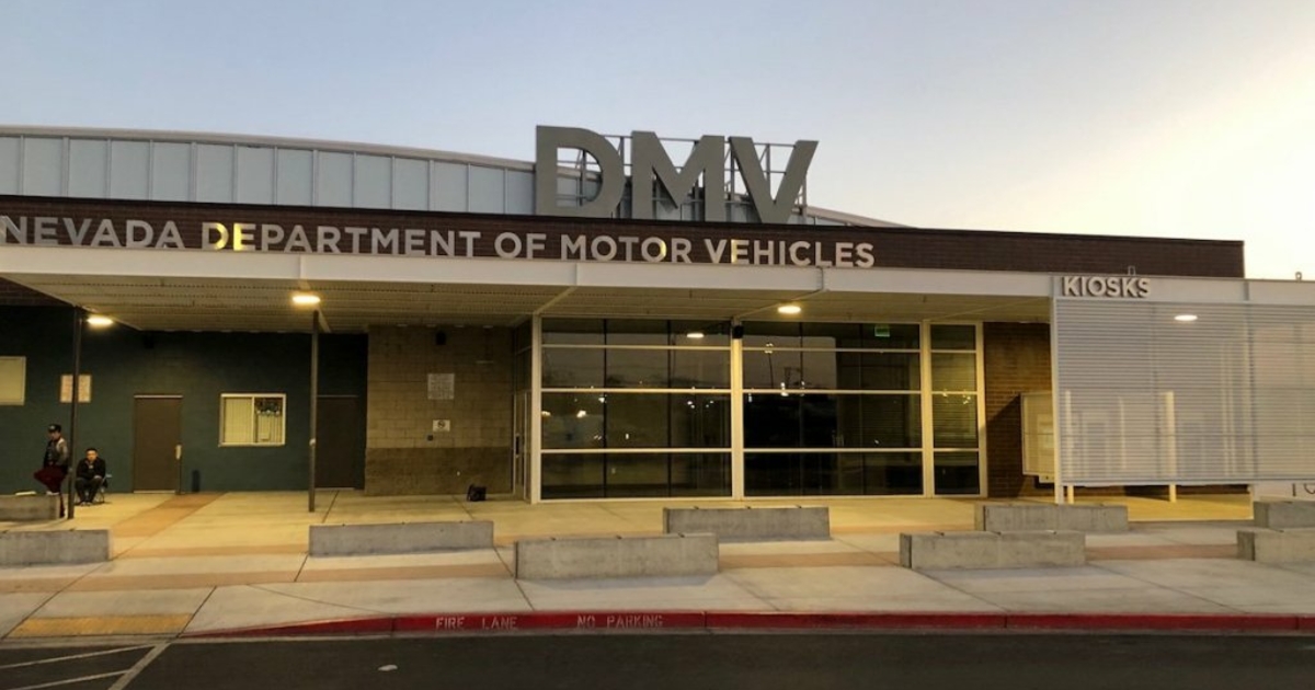 DMV scrambles to comply with new Puerto Rican drivers license law ...