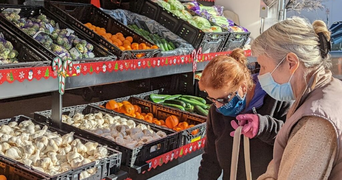 Food banks brace for ‘tsunami’ of food insecurity as SNAP emergency ...