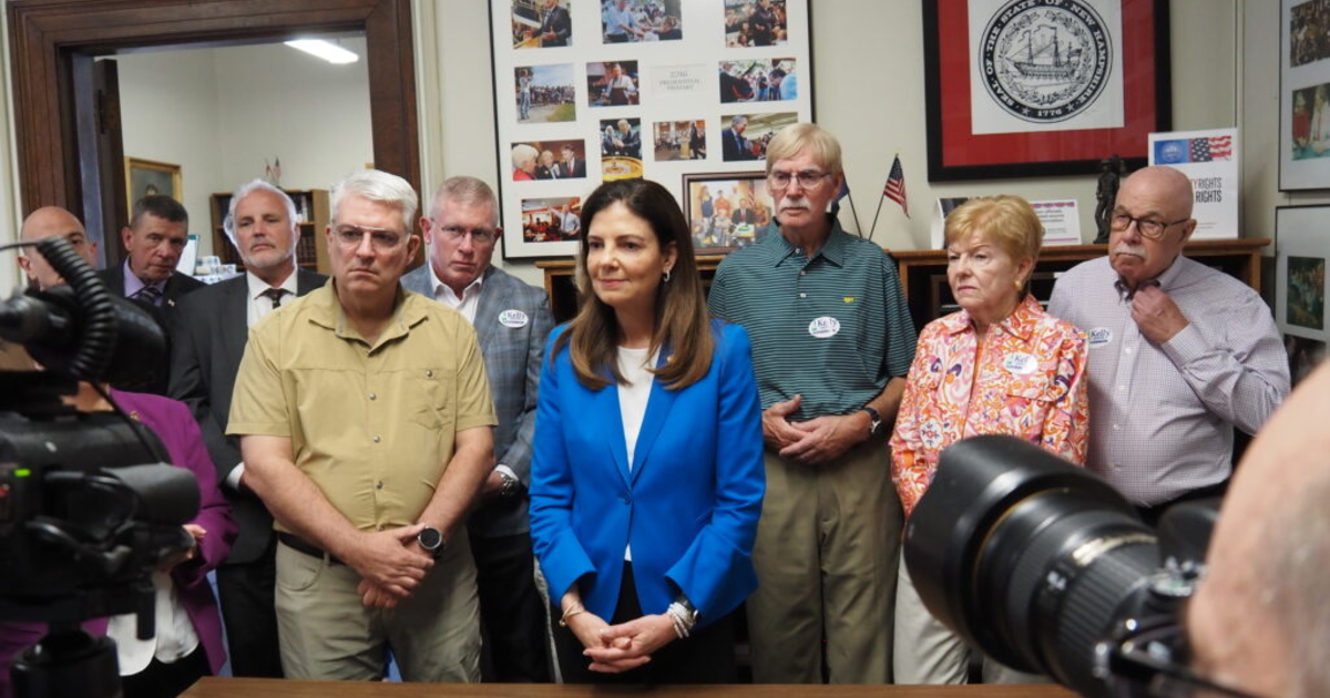 Flexing influence, Ayotte helps defeat two Republican bills | News From ...