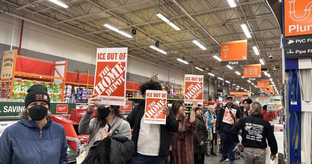 Anti-ICE protestors target Home Depot to denounce immigration arrests ...