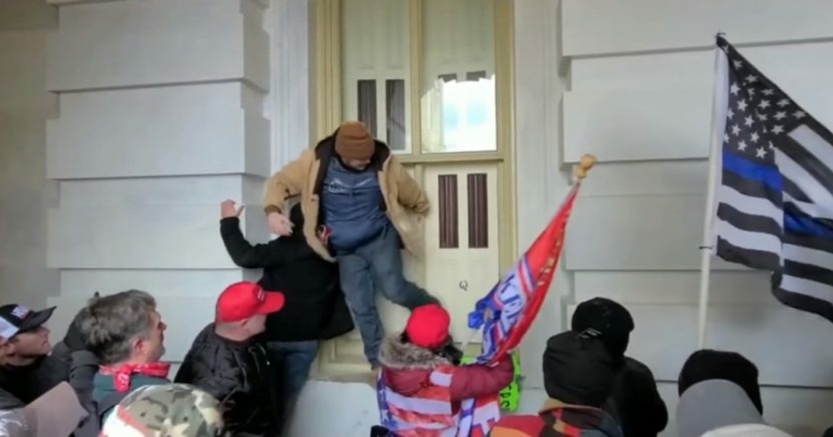 Ohio man who kicked in U.S. Capitol window during riot arrested | News ...