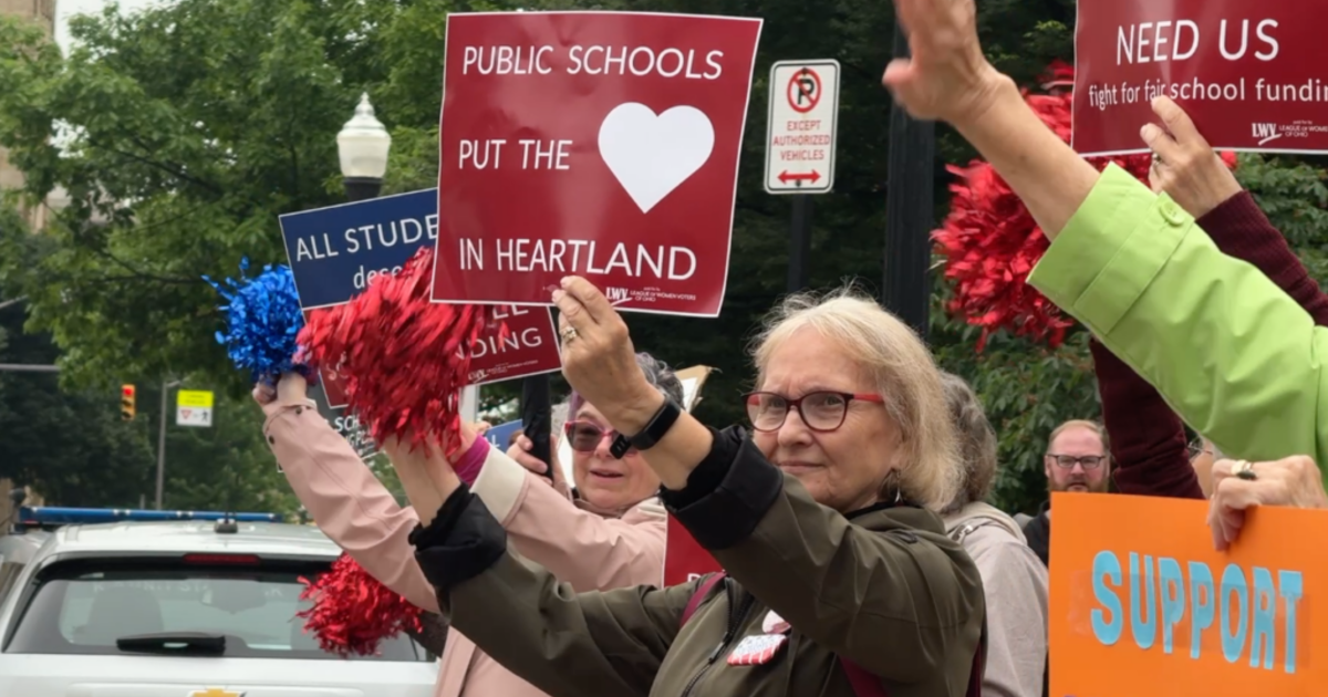 Ohio educators rally for school funding at Statehouse ahead of budget ...