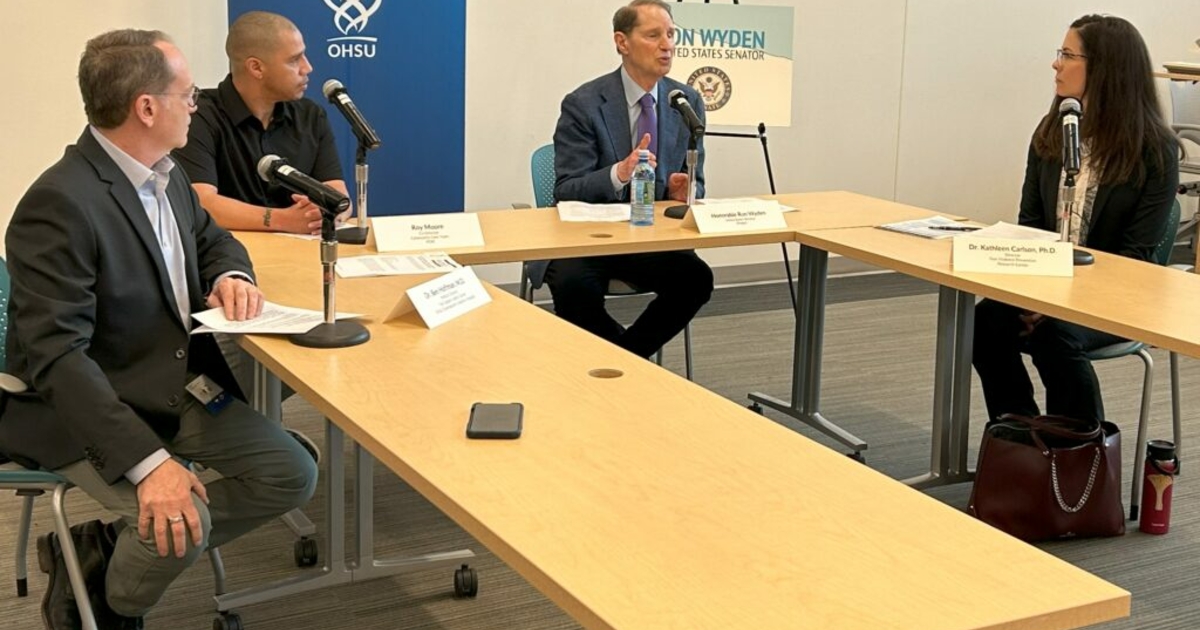 Wyden aims to pursue federal legislation to curb gun violence | News ...