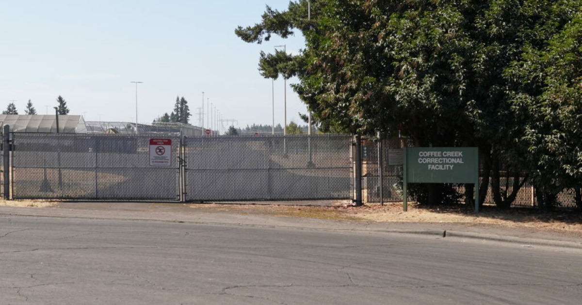 Woman exits Oregon prison 21 months late after state corrections agency ...