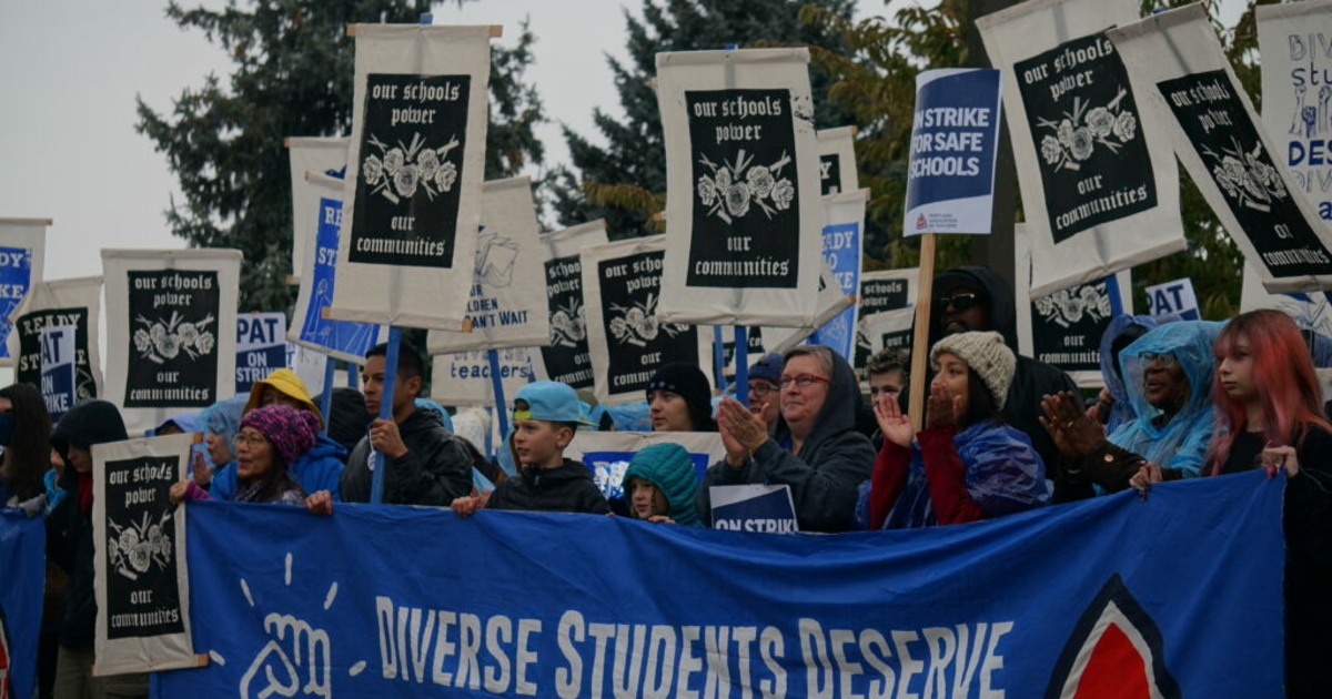 Brownies, drums and solidarity on the picket line | News From The States