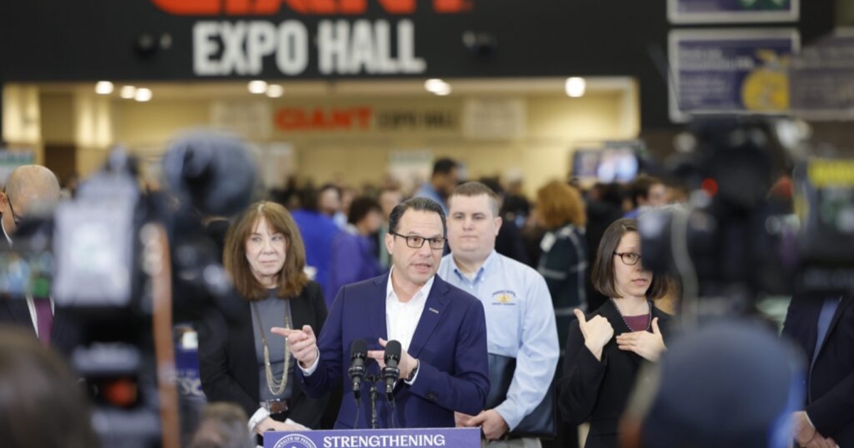 Shapiro signs executive order aimed at attracting federal employees ...