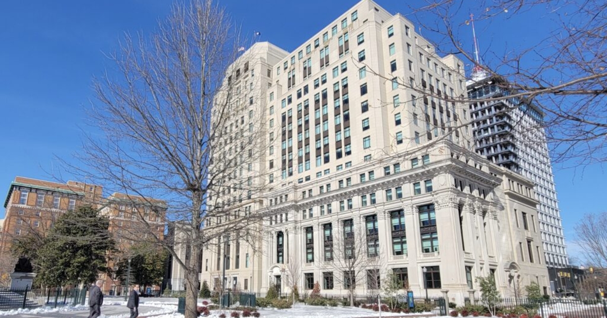 What do the Va. Senate, House proposed spending plans mean for higher ...