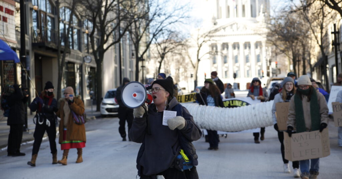 Activists occupy Wisconsin DNR offices to protest Line 5 pipeline ...